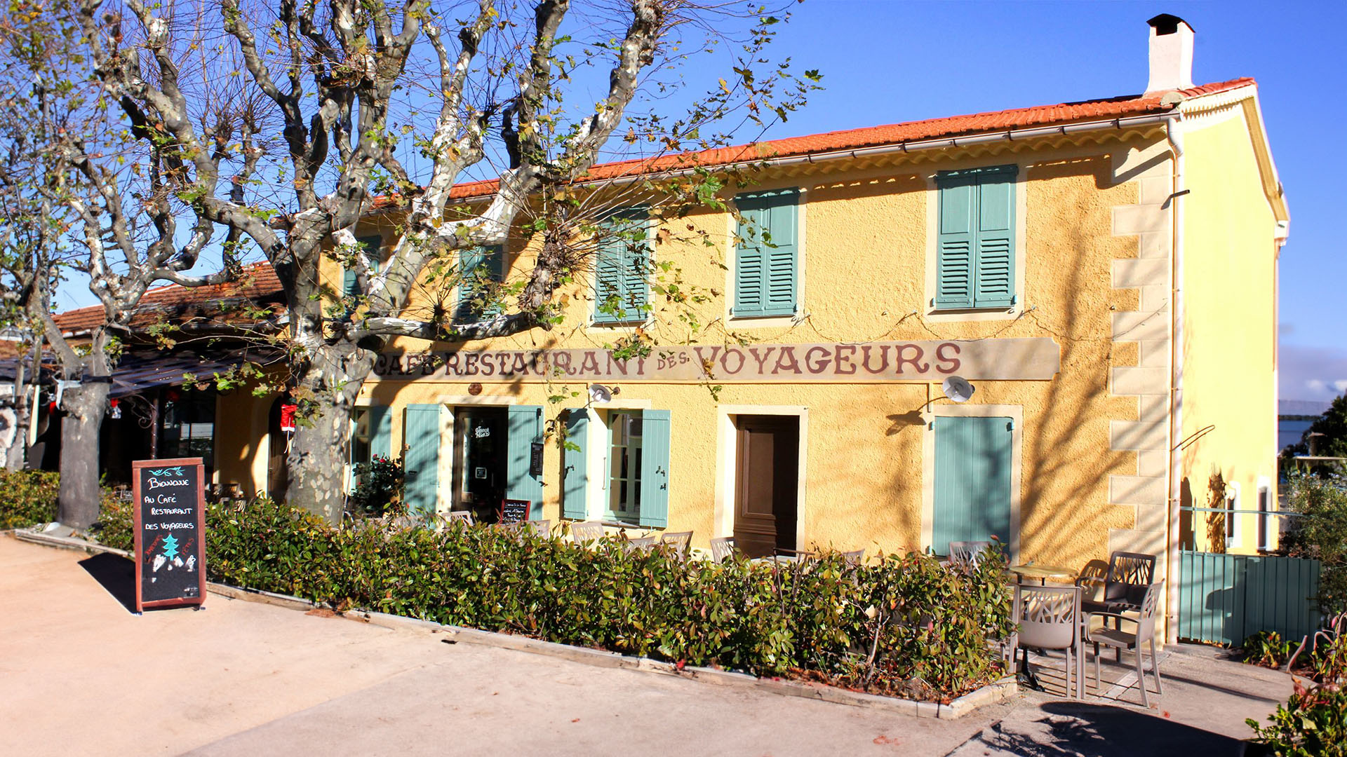 Le Café des Voyageurs : restaurant Tanneron, bistrot Pégomas 83